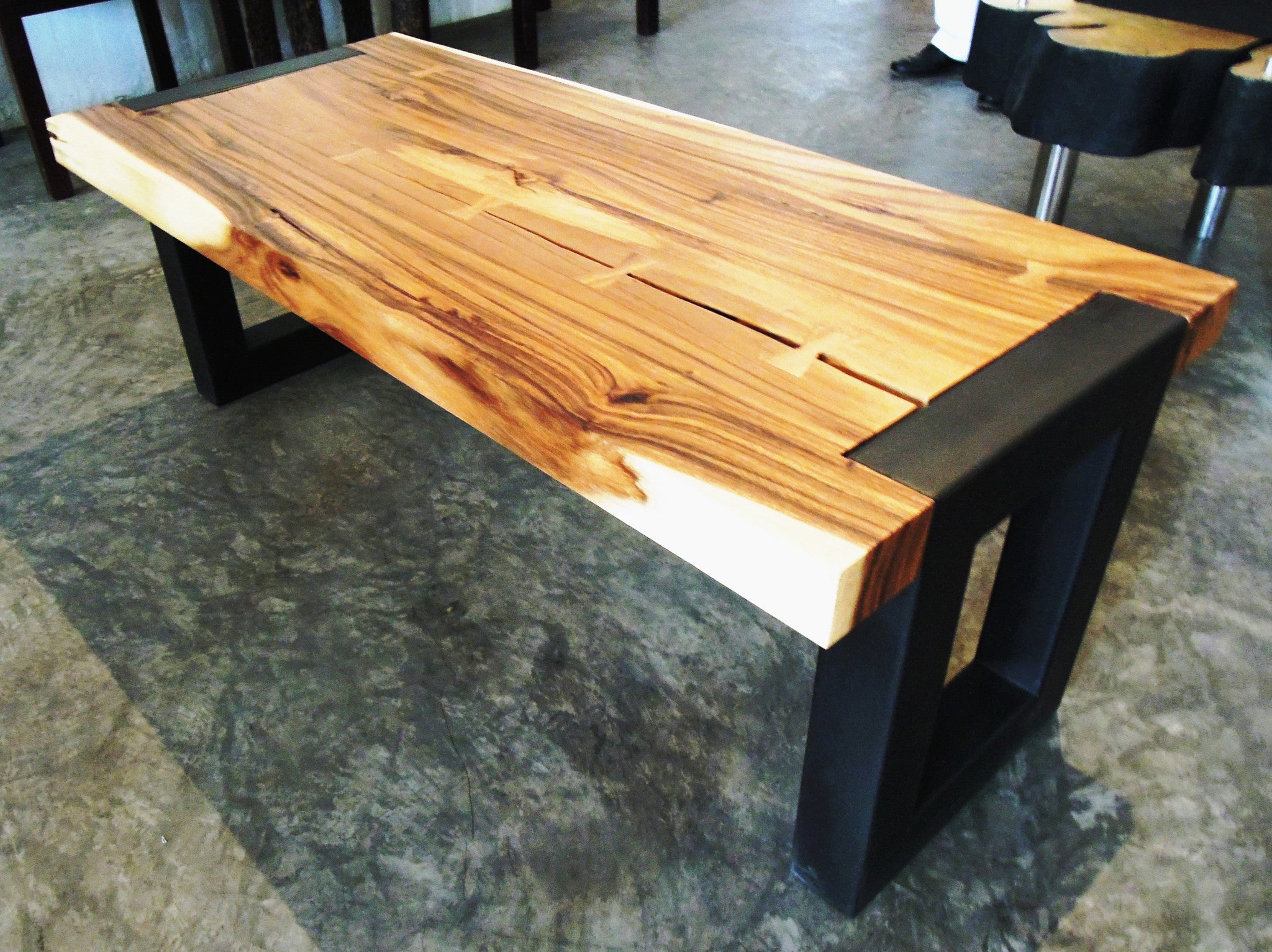 What Is Live Edge? – EMFURN
