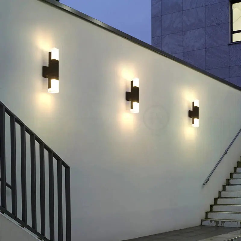 Modern Motion Sensor Outdoor Wall Sconce Light – EMFURN