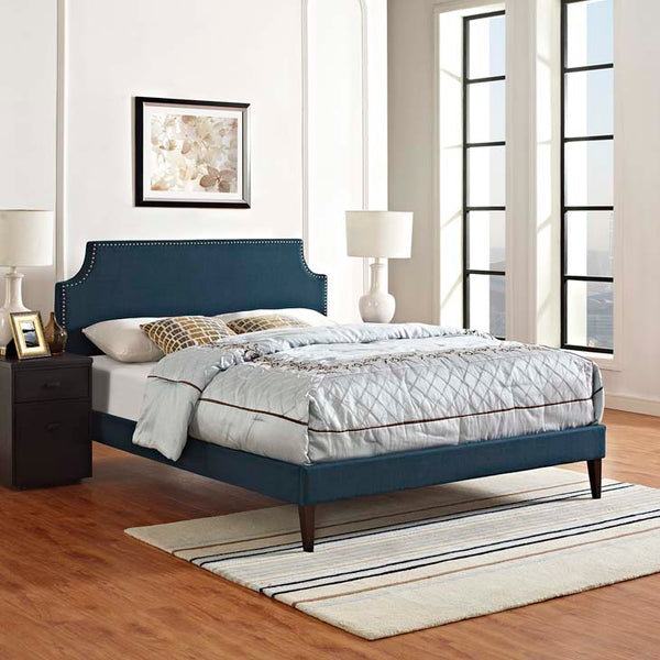 Conner King Platform Bed with Squared Tapered Legs – EMFURN
